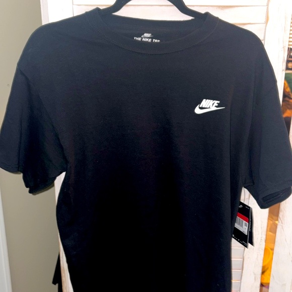 Nike | Shirts | Nwt Nike Classic Black Tshirt Mens Womens Lg Simple ...